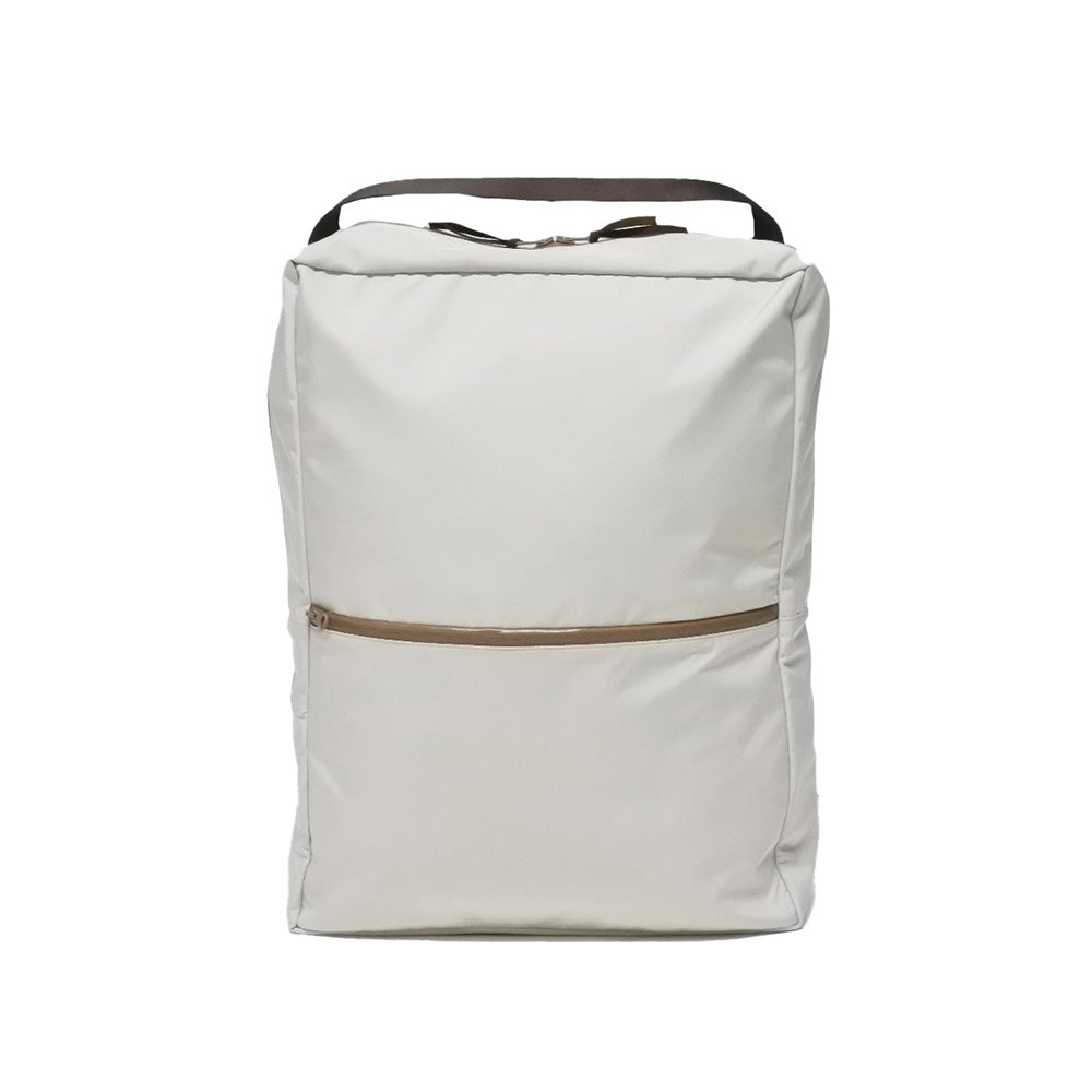 PASSENGER BACKPACK – TO&FRO 軽さをもってでかけよう。